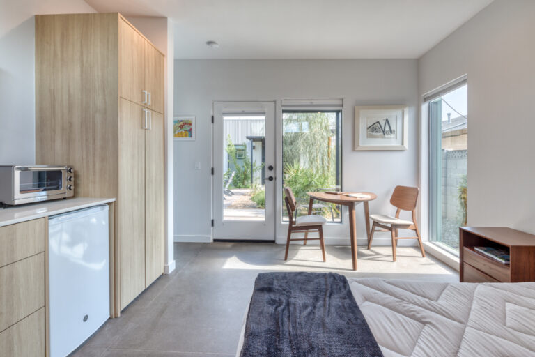 4 Square - Venue Projects